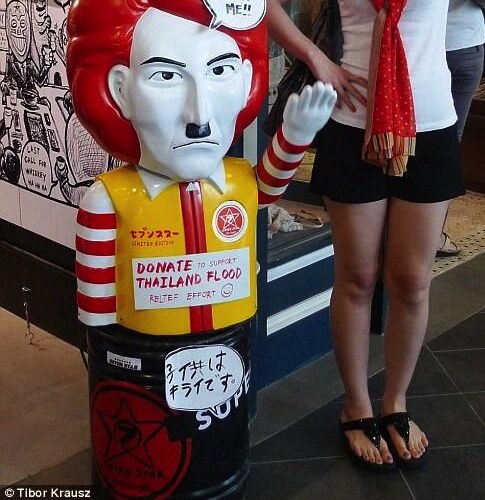 Fried chicken takeaway called ‘Hitler’ opens in Bangkok - Thailand News