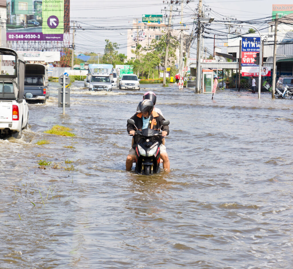 Heavy rain causes flooding in Patong - Thailand News