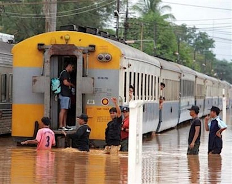 Severe Flooding Halts 10 Southern Train Services, Routes Adjusted ...
